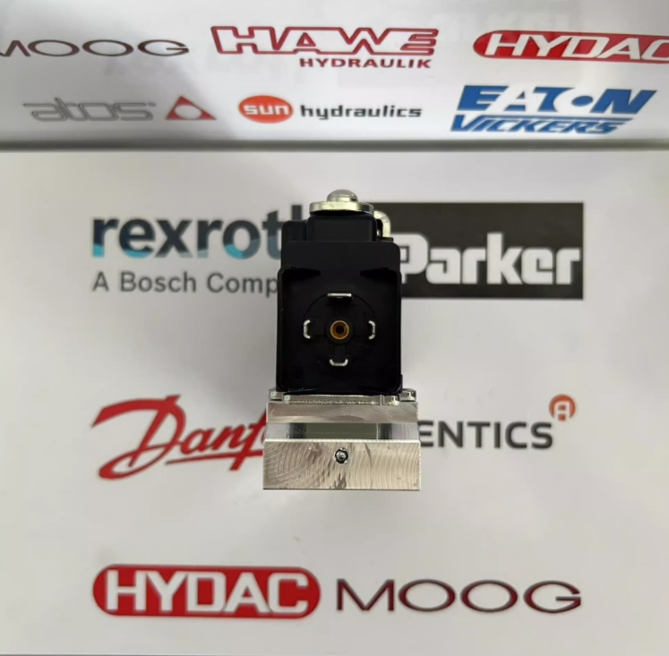 PVEH32(S7) 11166817丹麦Danfoss丹佛斯电控模块库存，老款157B4032 - 上海视由液压设备有限公司